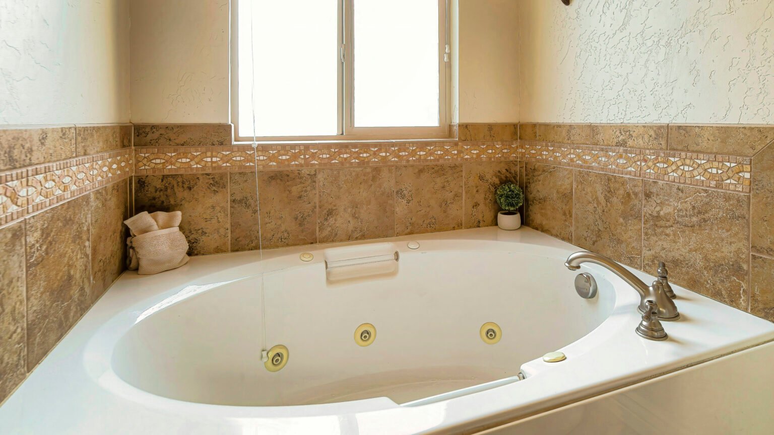 Costco Jacuzzi Bath Remodel Cost: What You Should Know Before You ...
